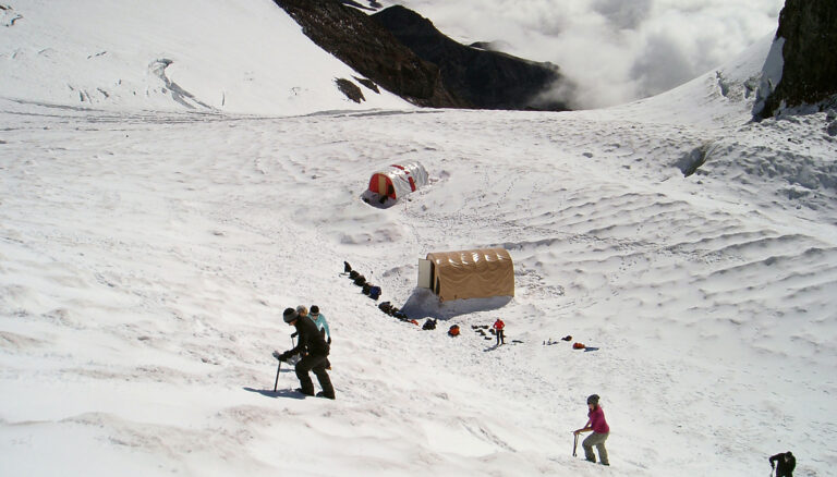 Warming Huts - Alaska Structures