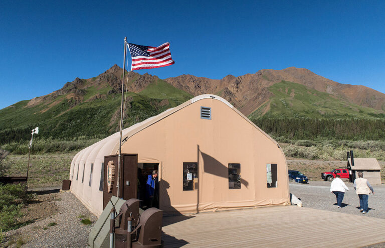 Pop-Up Shops and Rental Facilities - Alaska Structures